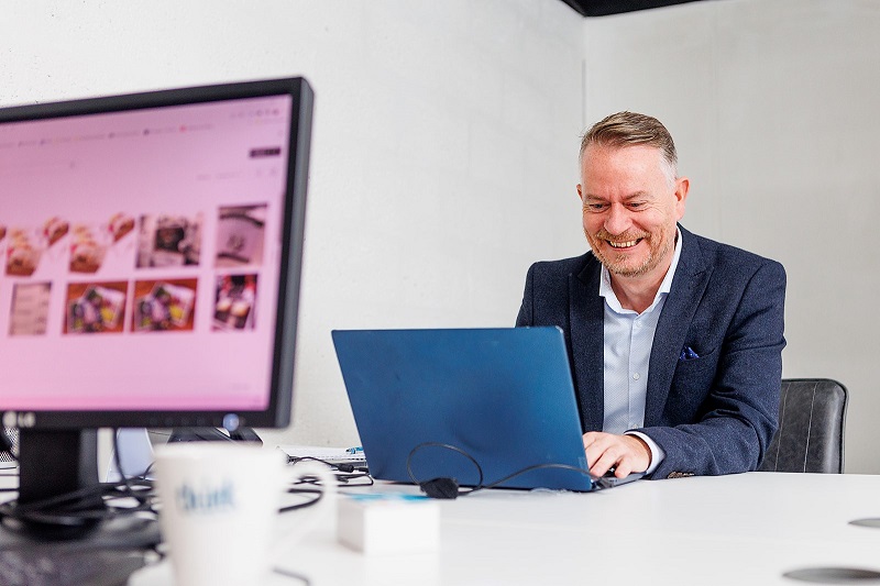 finding commercial printers in Warwick